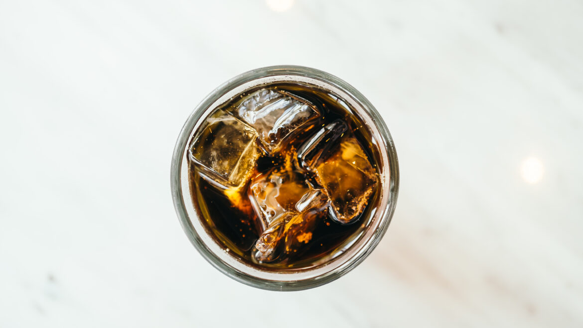 Pink Ice Tea: l’estate che avanza – Iceberg Vodka